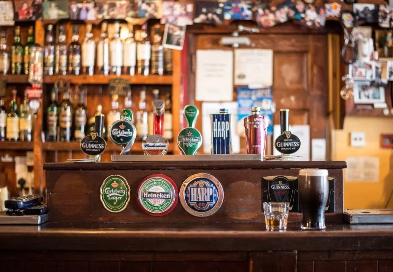 The Difference Between a Bar and a Tavern